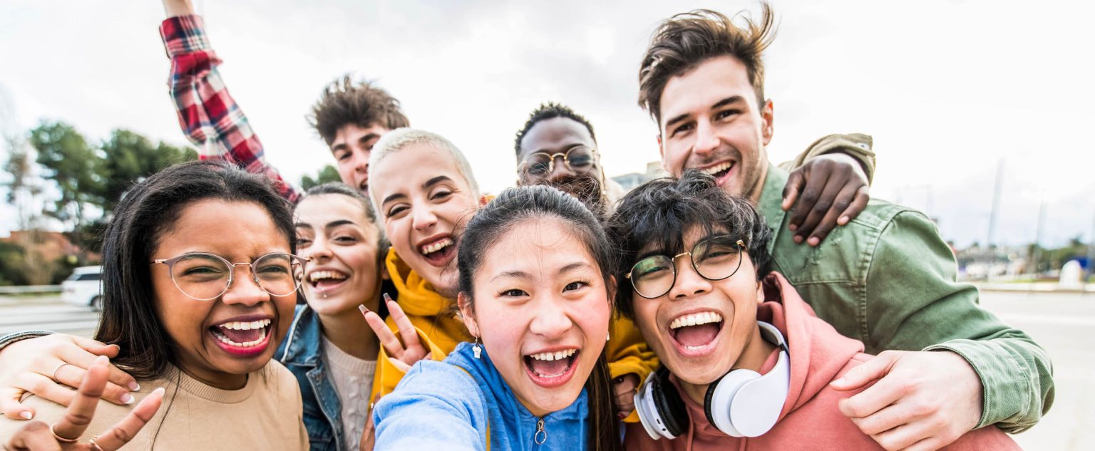 How to navigate cultural communication differences when moving to ...